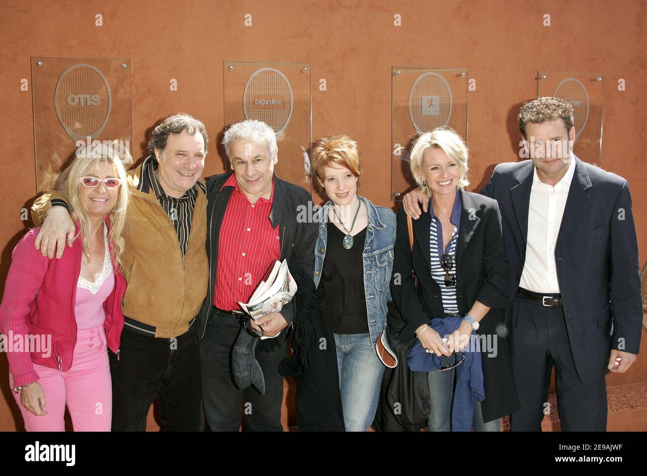 Daniel Russo, sa femme Francis Perrin, sa femme Caroline Berg, Sophie ...