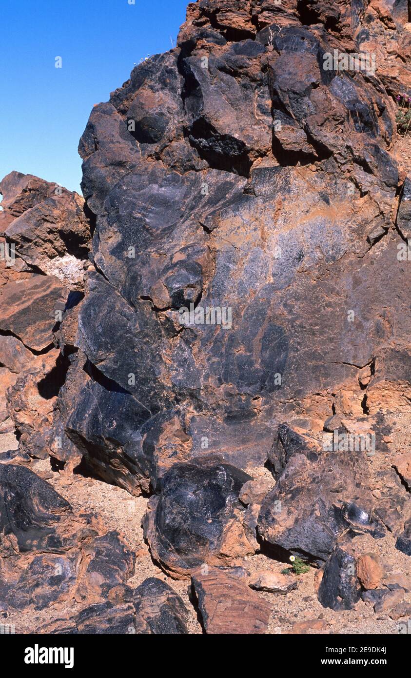 Verre volcanique amorphe Banque de photographies et d’images à haute ...