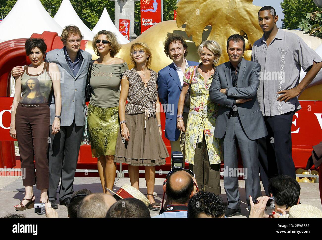 Liane Foly, Didier Van Cauwelaert, Corinne Touzet, Marie-Anne Chazel ...
