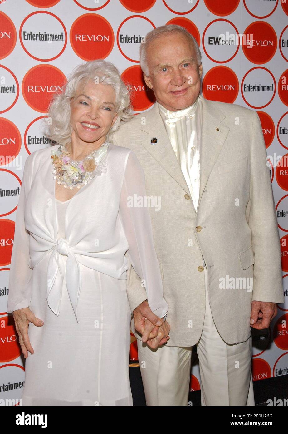 Buzz aldrin and lois aldrin Banque de photographies et d’images à haute ...