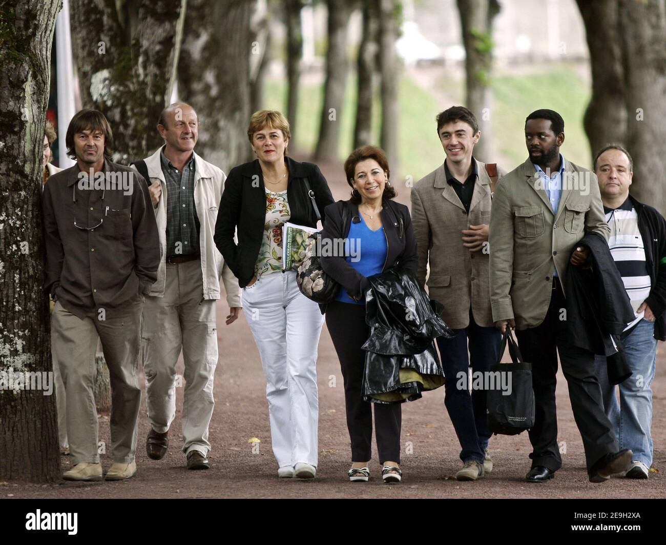 L nicolas hulot Banque de photographies et d’images à haute résolution ...