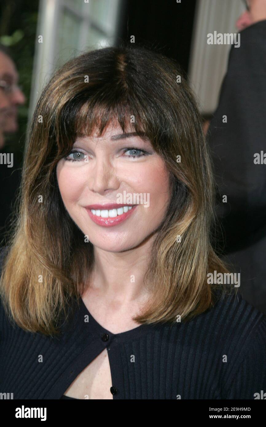 Isabelle Morisset aka Karen Cheryl pose lors de la conférence de presse ...