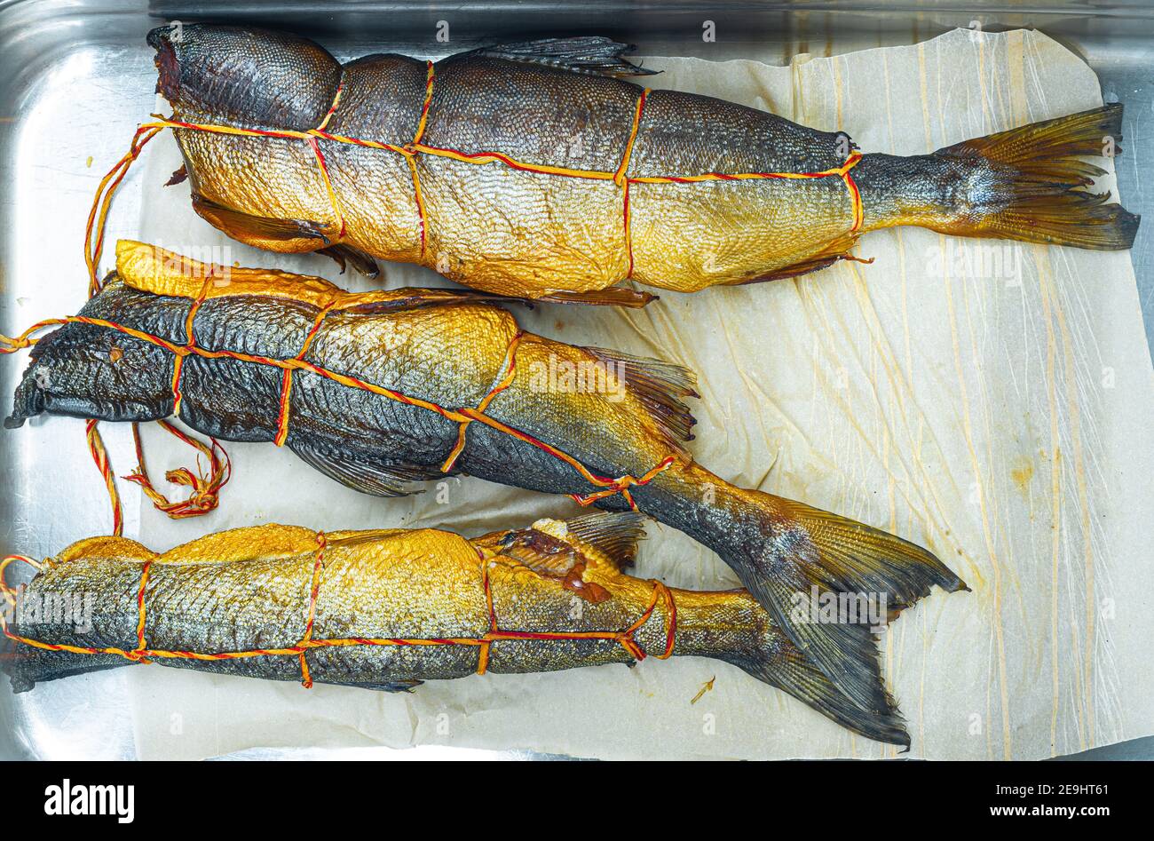 Poisson fumé à chaud Banque de photographies et d’images à haute ...