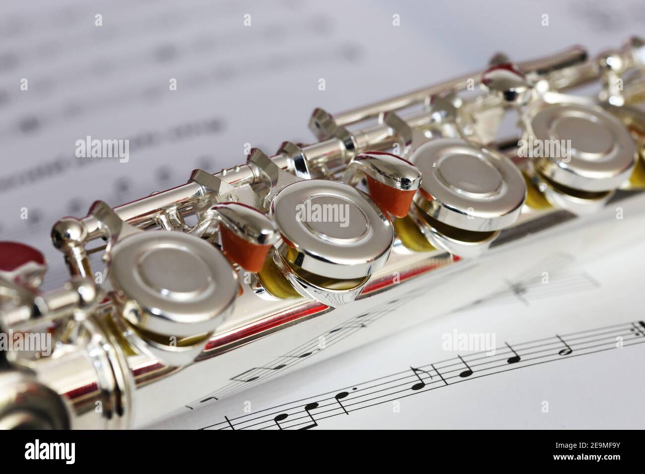 Flûte traversière Banque de photographies et d’images à haute ...