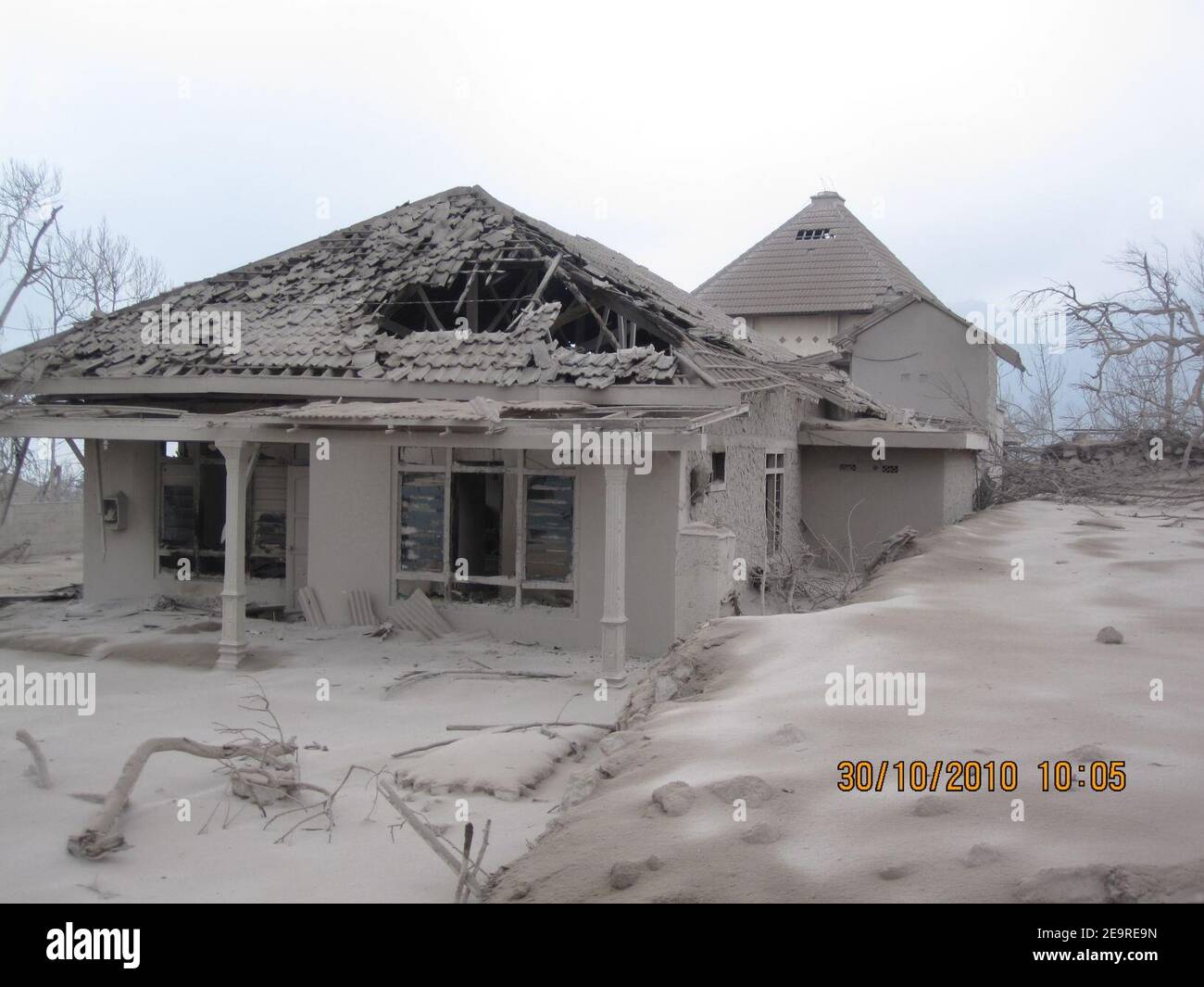 Mount merapi eruption Banque de photographies et d’images à haute ...