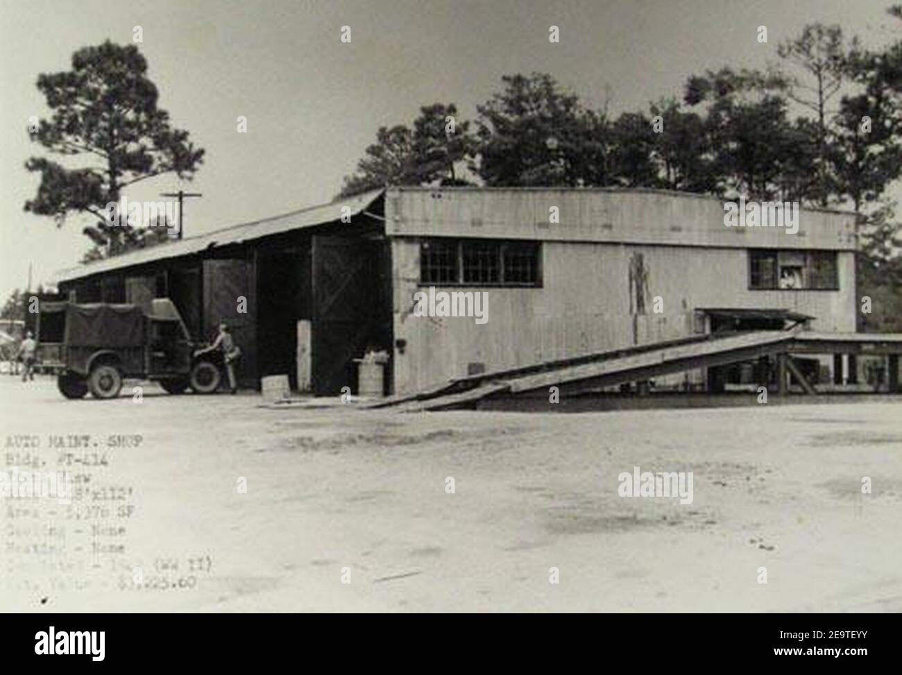 Motor pool Banque de photographies et d’images à haute résolution - Alamy