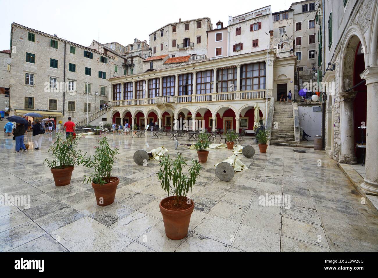 Sibenik town hall city hall Banque de photographies et d’images à haute ...