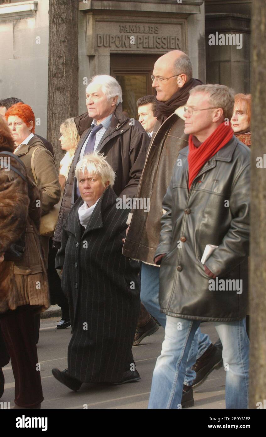 L'actrice française Mimie Mathy et son mari Benoist assistent aux ...