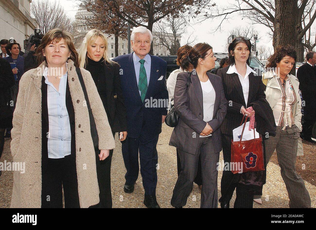 Le sénateur américain Edward Kennedy rencontre Gemma McCartney ...