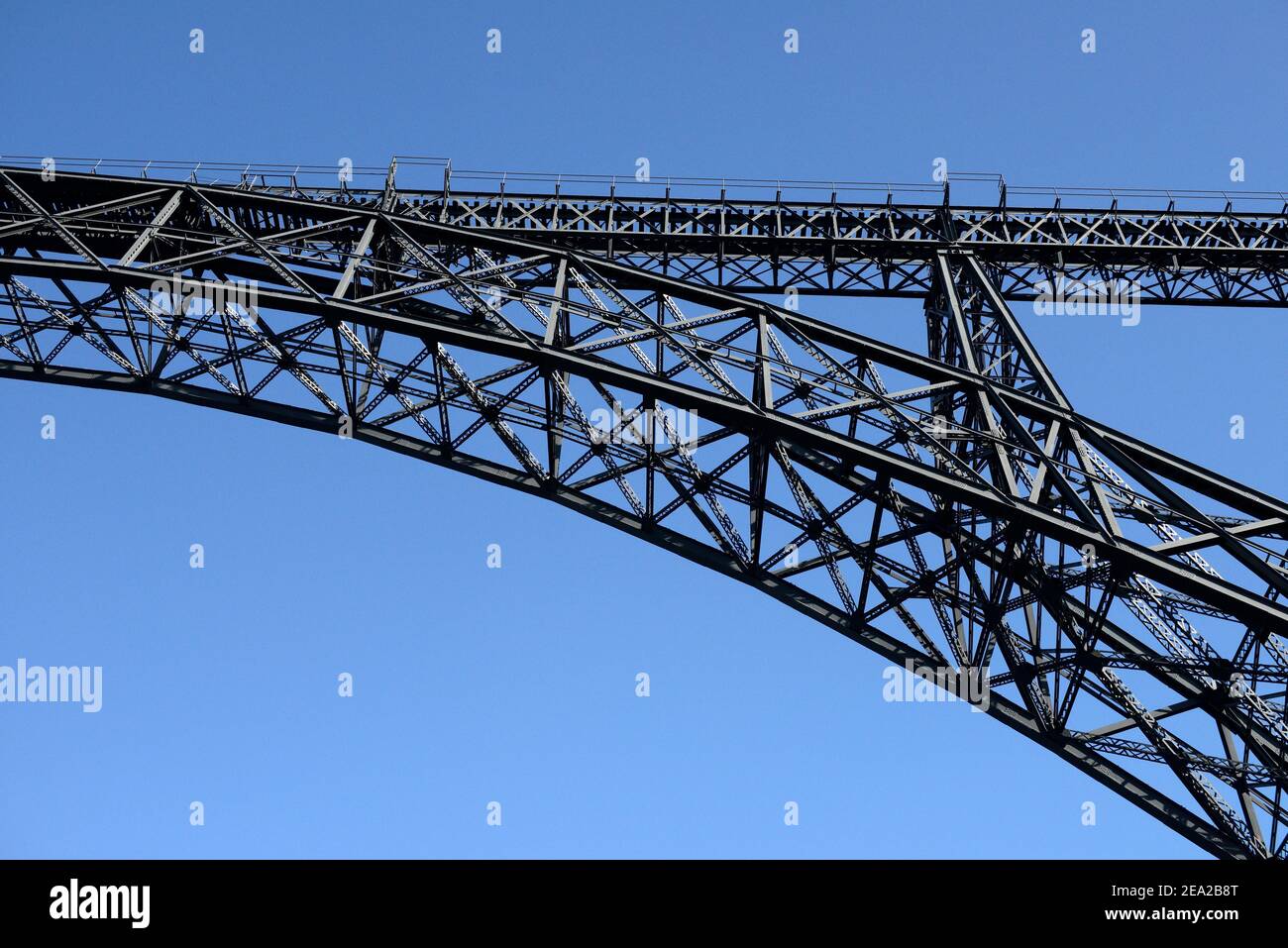 Pont en fer forgé Banque de photographies et d’images à haute ...