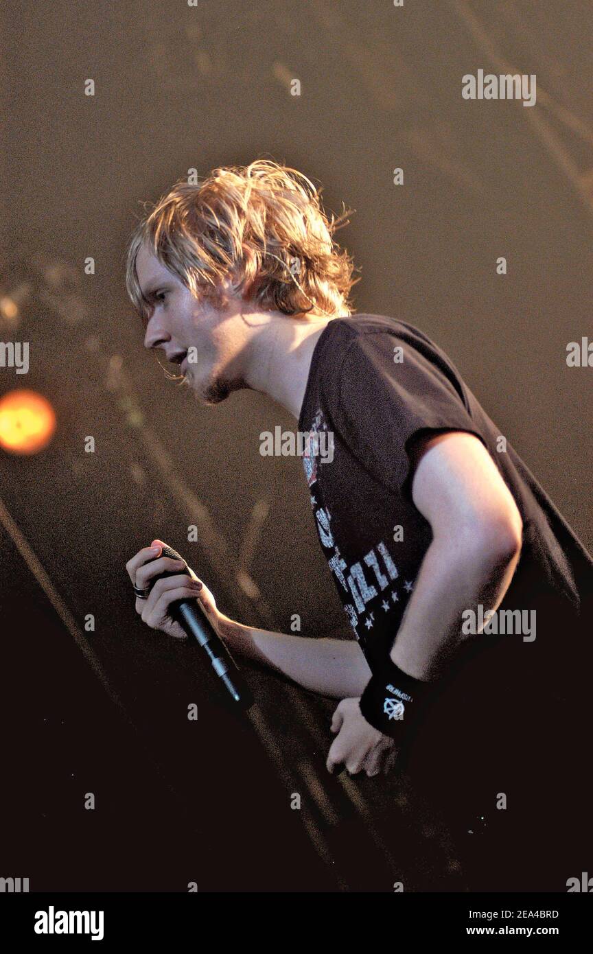 Le groupe français Kyo se produit sur scène à l'Elysée Montmartre à ...