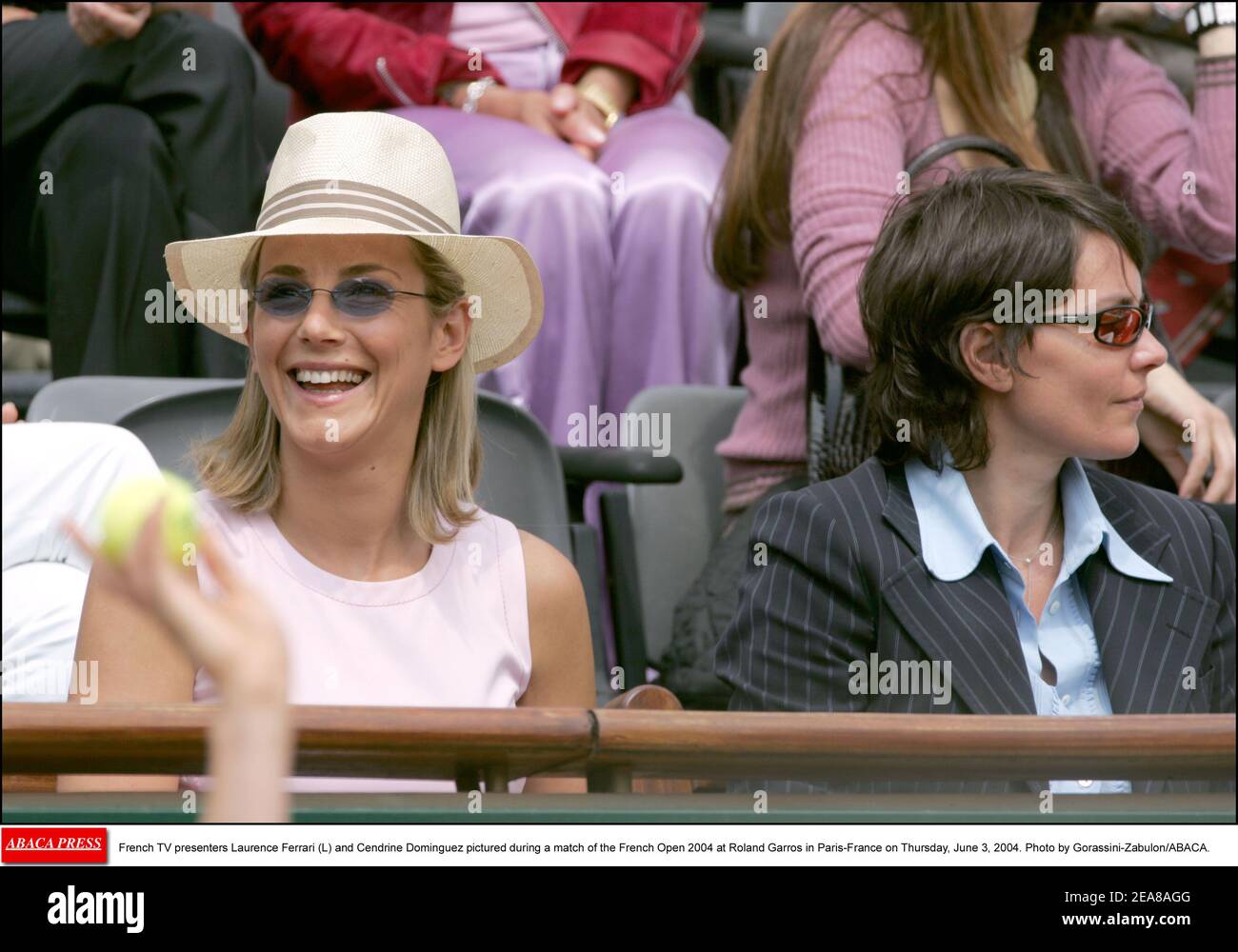 Laurence Ferrari (L) et Cendrine Dominguez, présentateurs de la ...