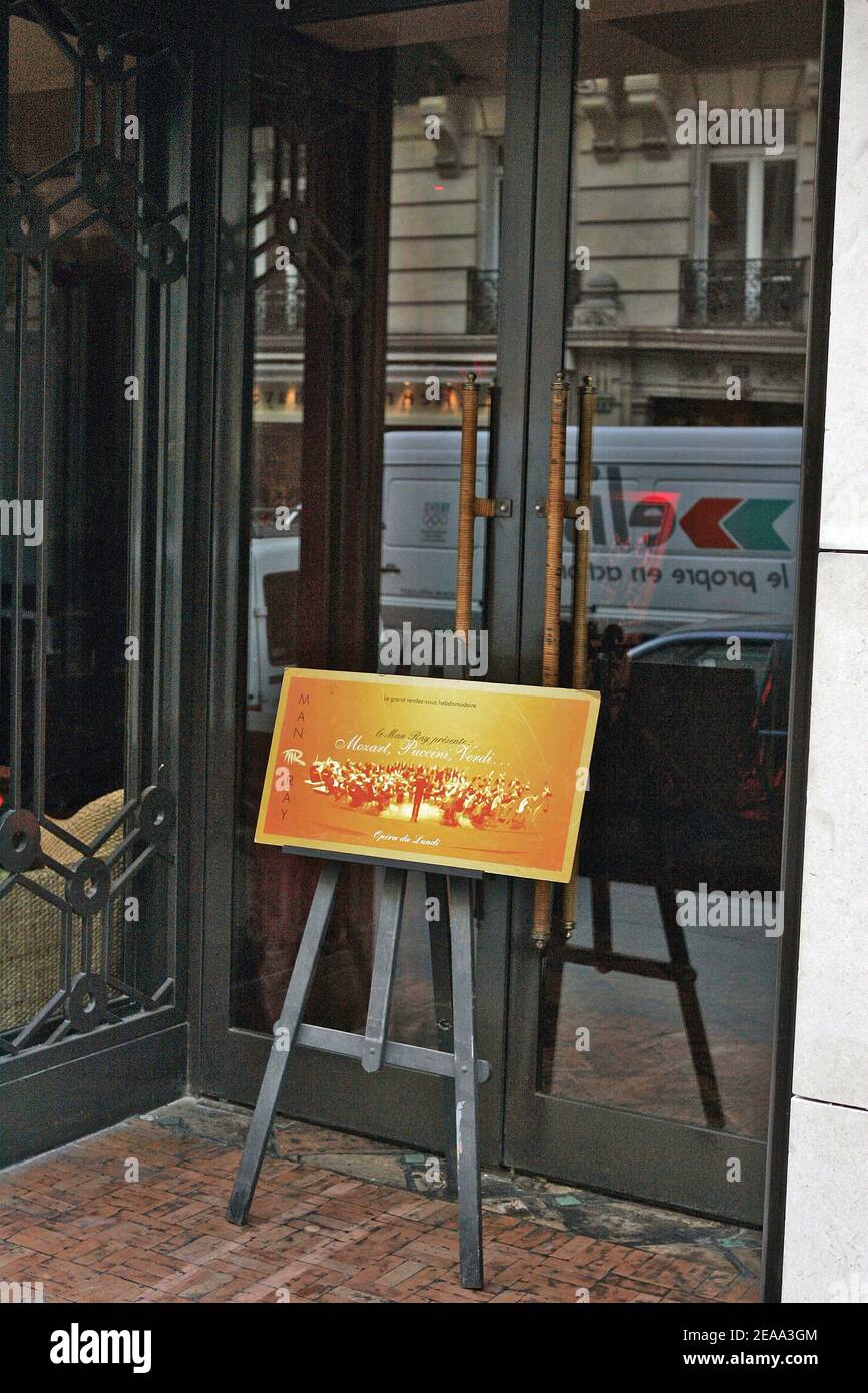 Man Ray Bar Banque d'image et photos - Alamy