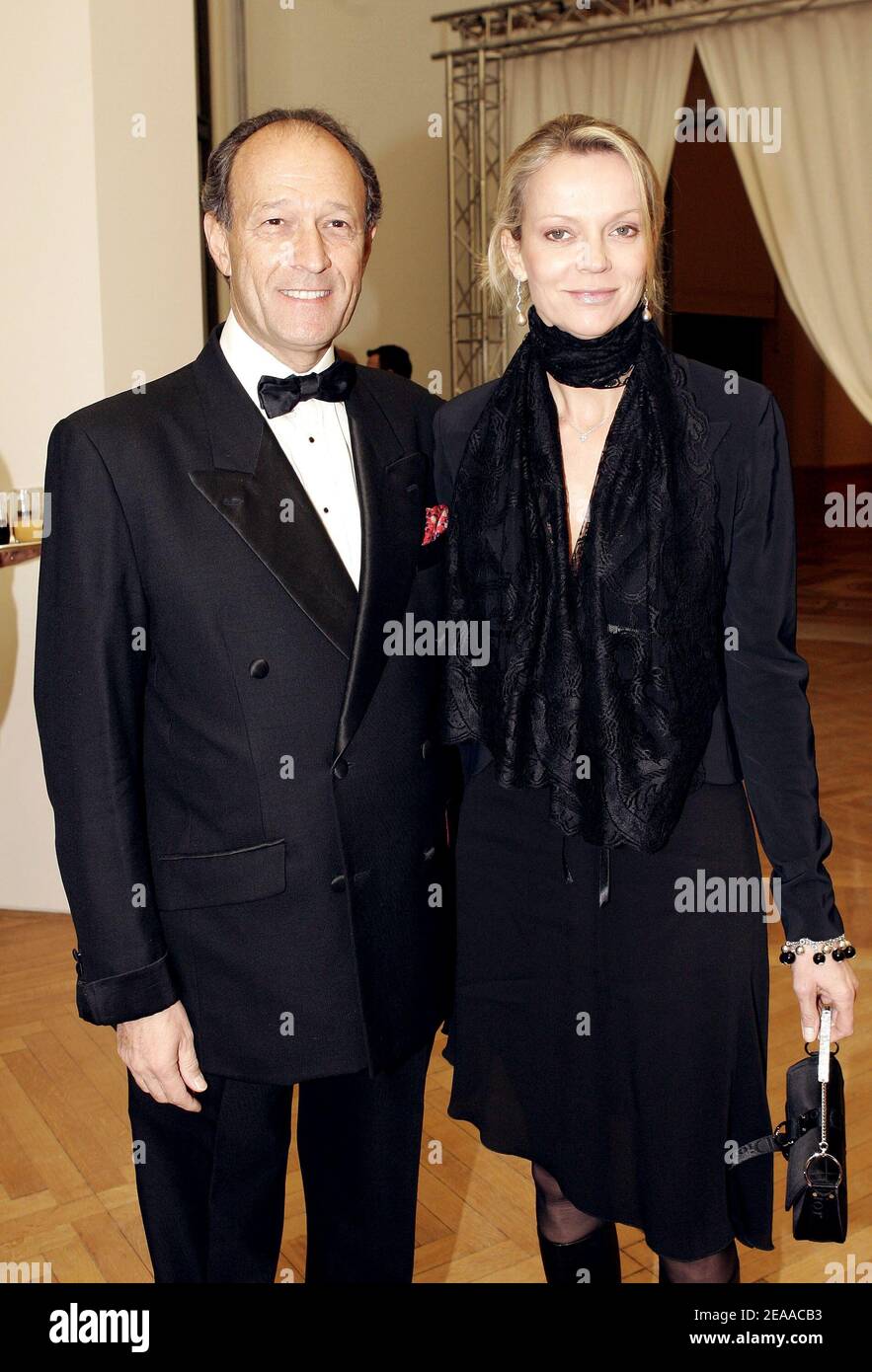 La princesse Hélène de Yougoslavie et son mari Thierry Gaubert posent lors du Gala des Scopus ...