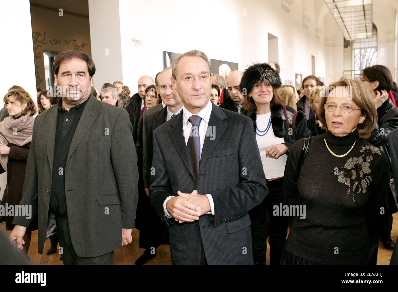 (G-D) l'architecte Philippe Chaix et le maire de Paris Bertrand Delanoe ...