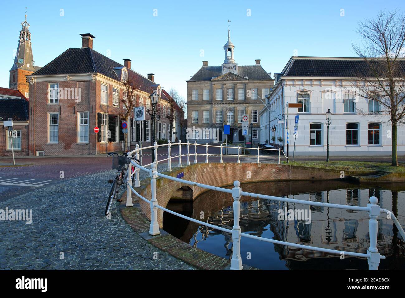 Le centre historique de Weesp, une petite ville située à l'est d ...
