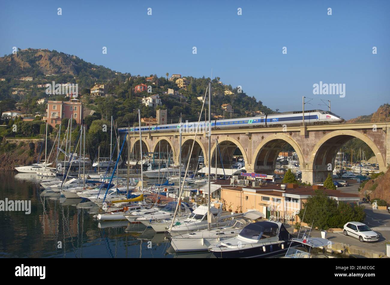 Tgv mediterranee Banque de photographies et d’images à haute résolution ...