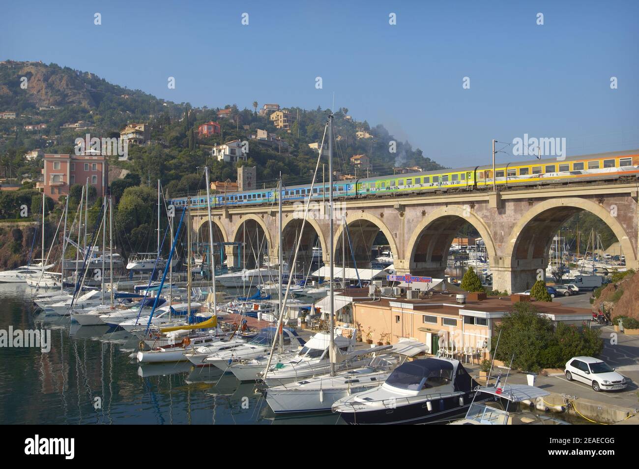 Port de mandelieu la napoule Banque de photographies et d’images à ...