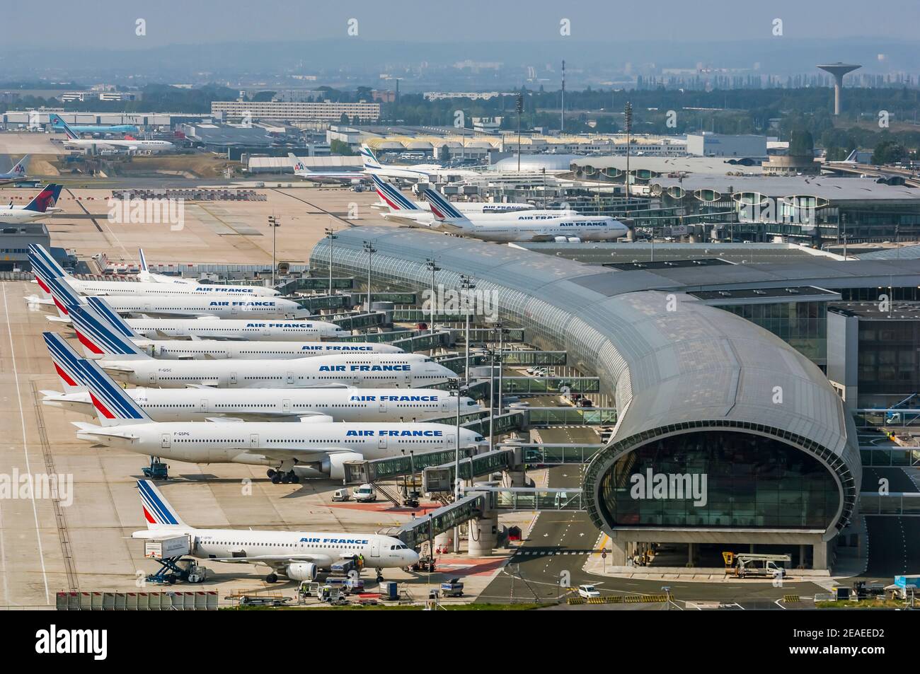Aéroport Roissy Charles de Gaulle terminal 2 vu de ciel Photo Stock - Alamy