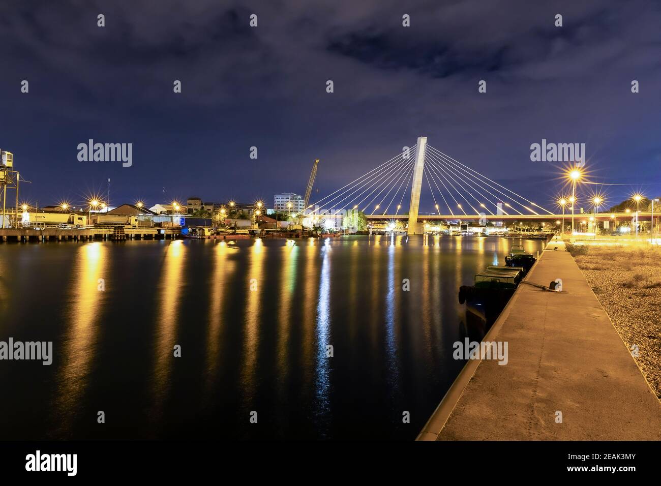 Ponte strallato Banque de photographies et d’images à haute résolution ...