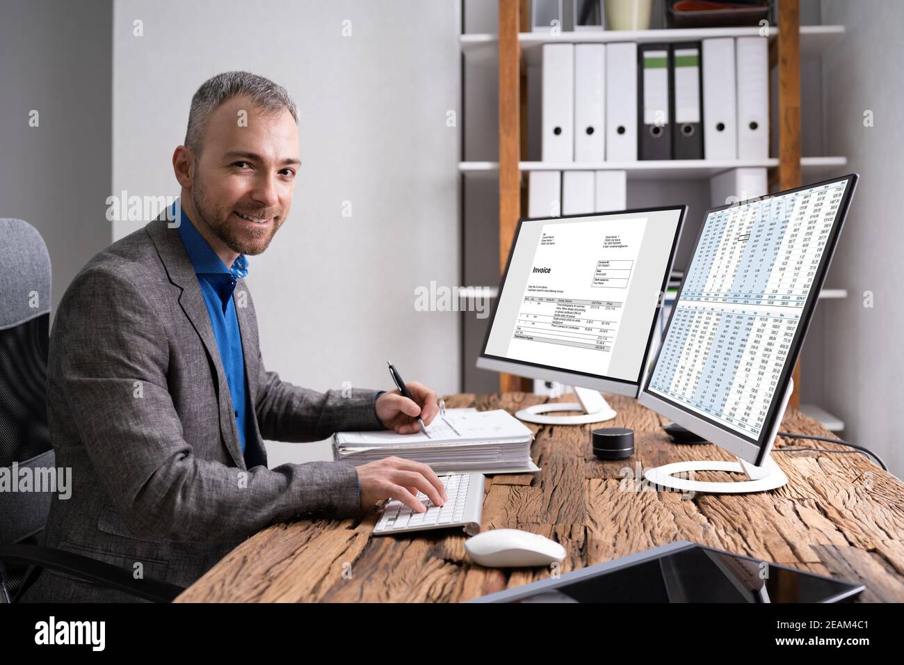 Audits fiscaux Banque de photographies et d’images à haute résolution ...