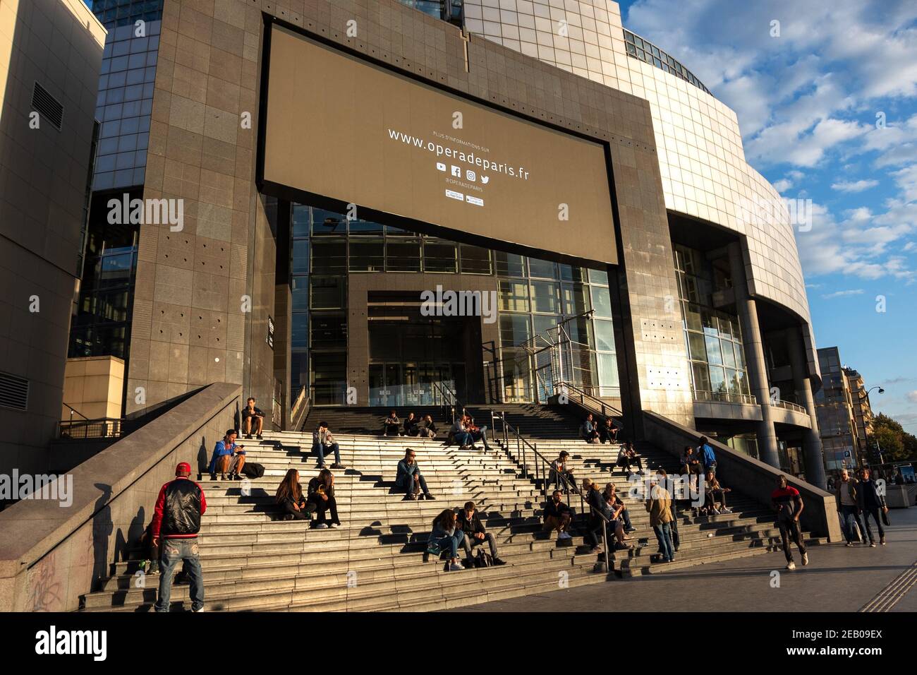 Facade of opera bastille in paris Banque de photographies et d’images à ...