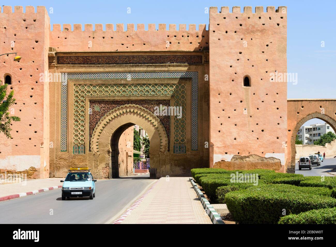 Le Bab el-Khemis, porte historique de la ville à l'ouest de la vieille ...