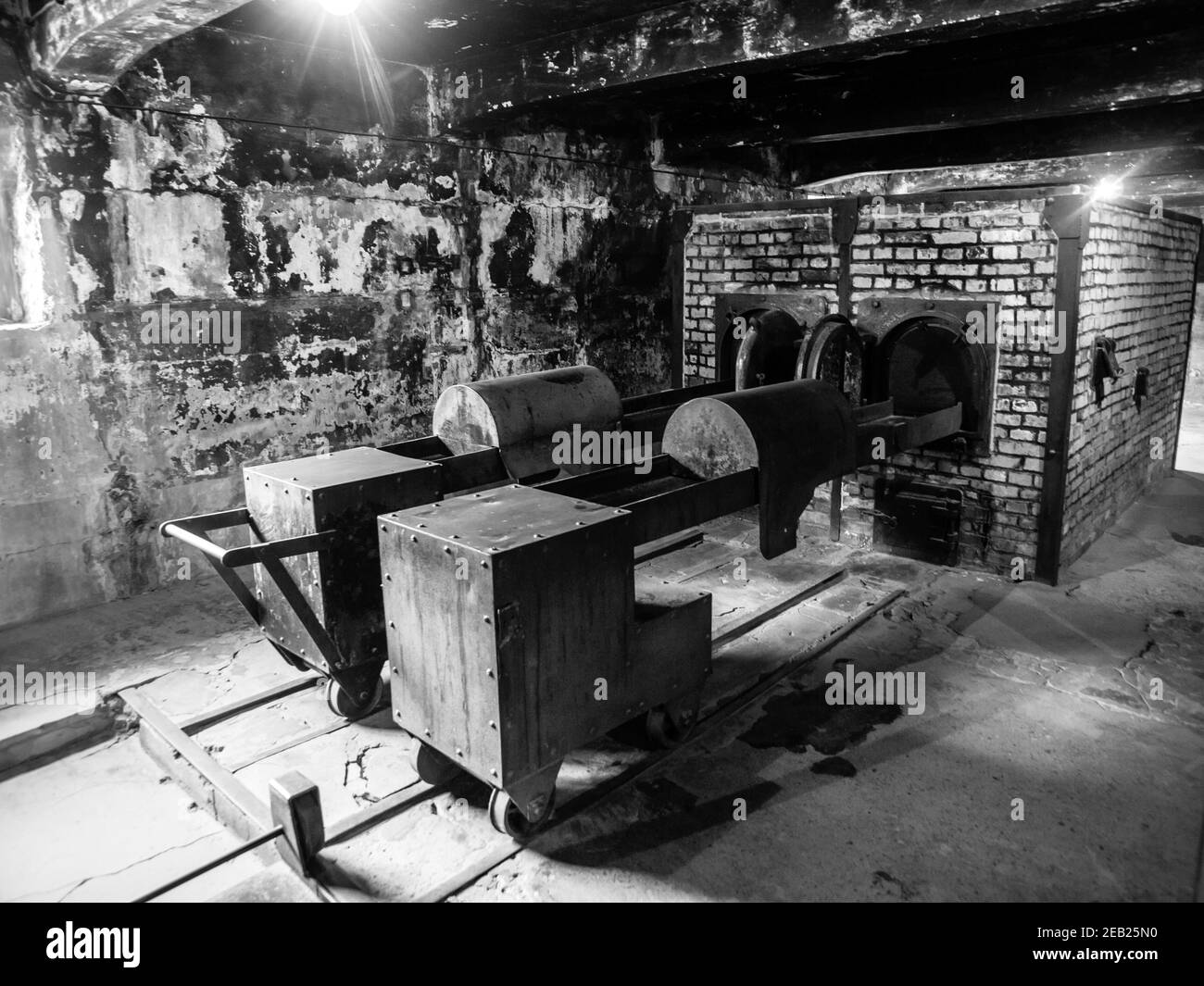 Oven auschwitz crematorium oswiecim poland Banque d'images noir et ...