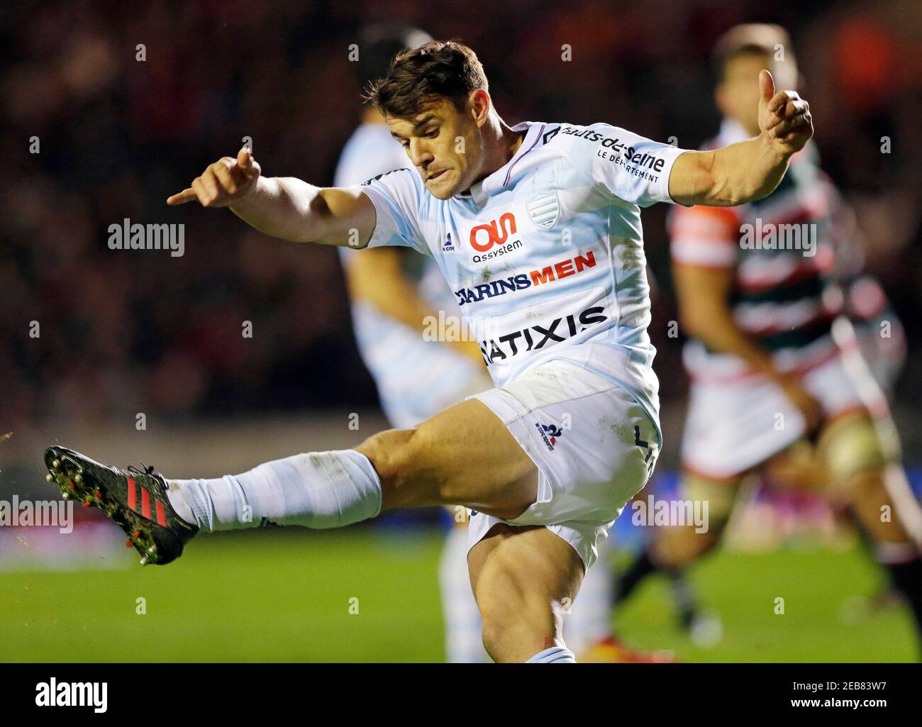 Dan carter racing 92 rugby Banque de photographies et d’images à haute ...