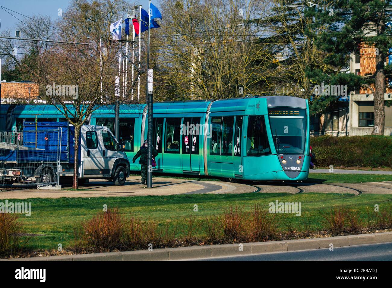 Reims tramway Banque de photographies et d’images à haute résolution ...