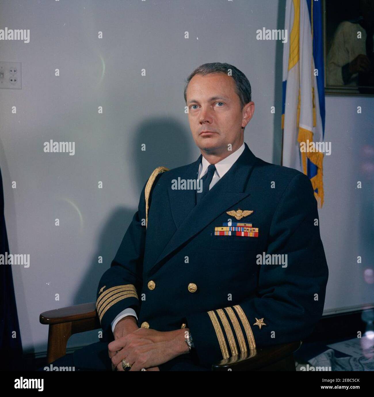 Aide navale au Président Capitaine Tazewell T. Shepard, Jr. (Photos de ...