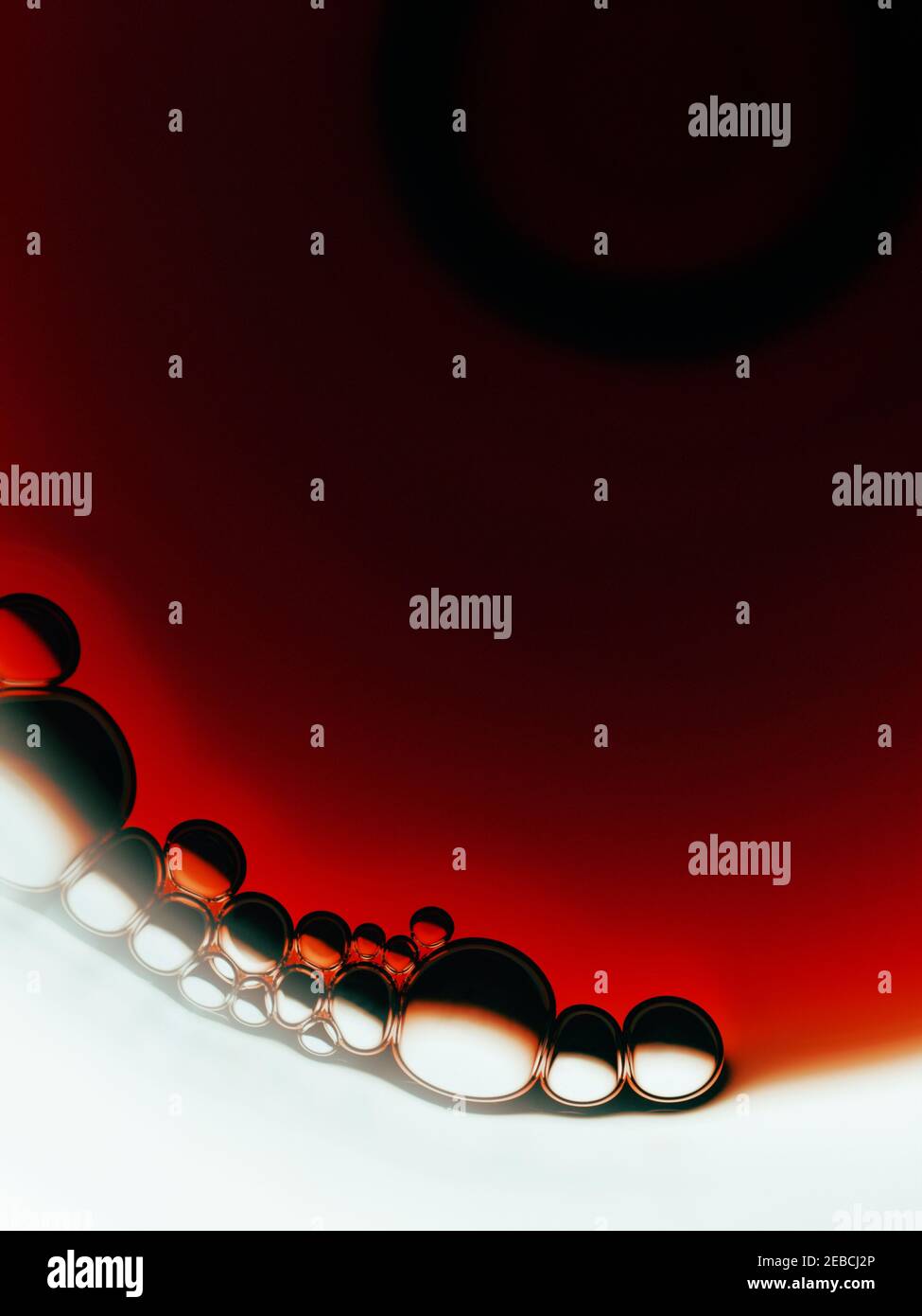 Ménisque d'alcool Banque de photographies et d’images à haute ...