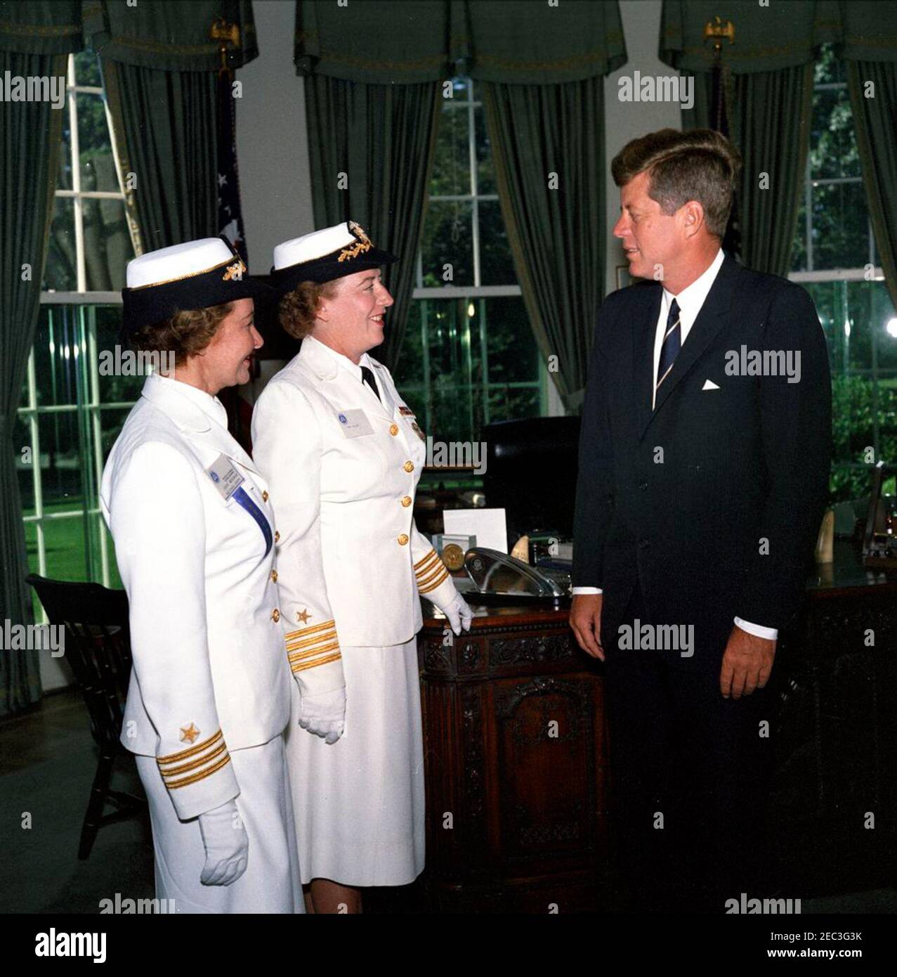 Visite du capitaine Winifred Quick Collins, directeur des femmes ...