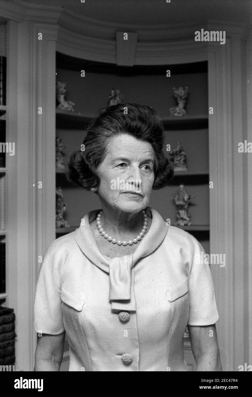 La mère du président Kennedyu2019s, Rose Fitzgerald Kennedy, au port de Hyannis (photos de ...