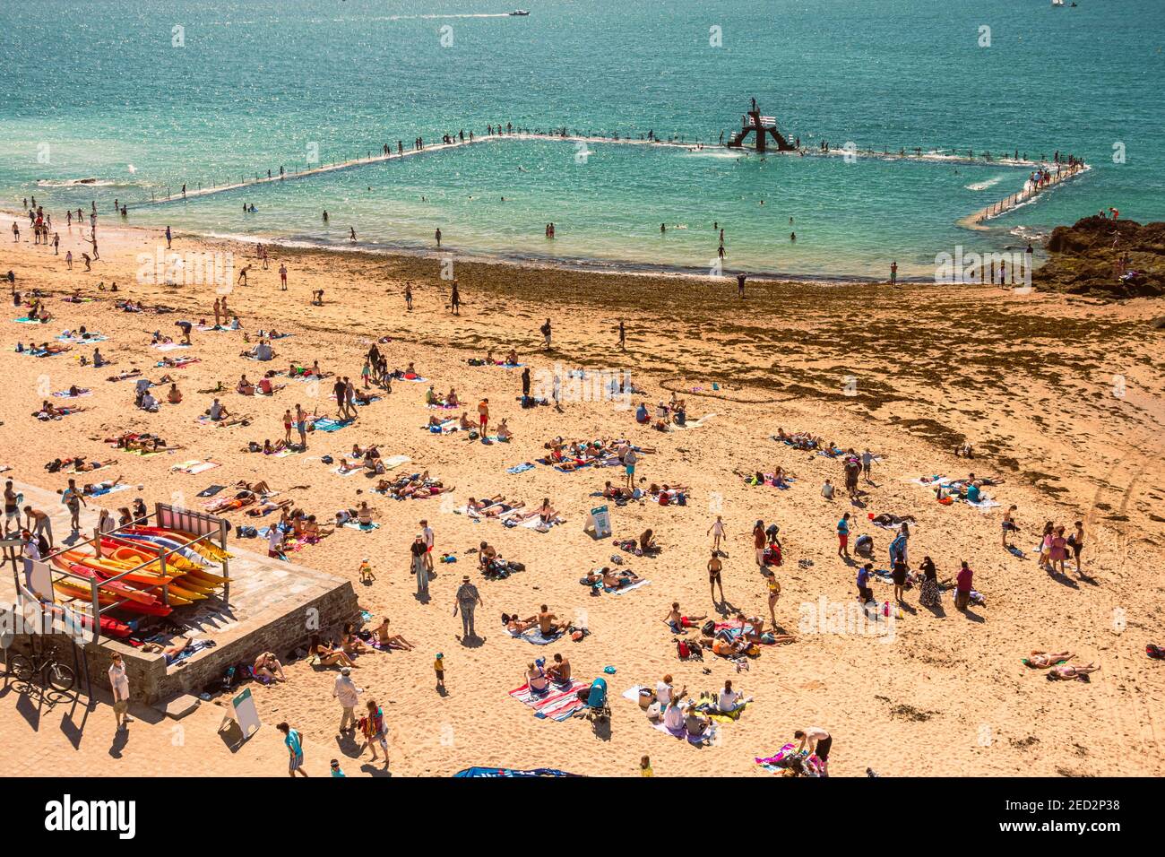 Pool sea water saint malo in Banque de photographies et d’images à ...