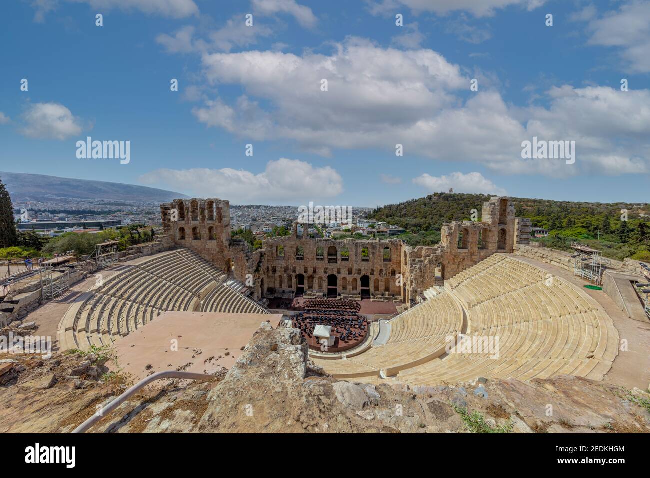 Le Parthénon est un temple sur l'Acropole athénienne de Grèce, dédié à la déesse Athéna Photo ...