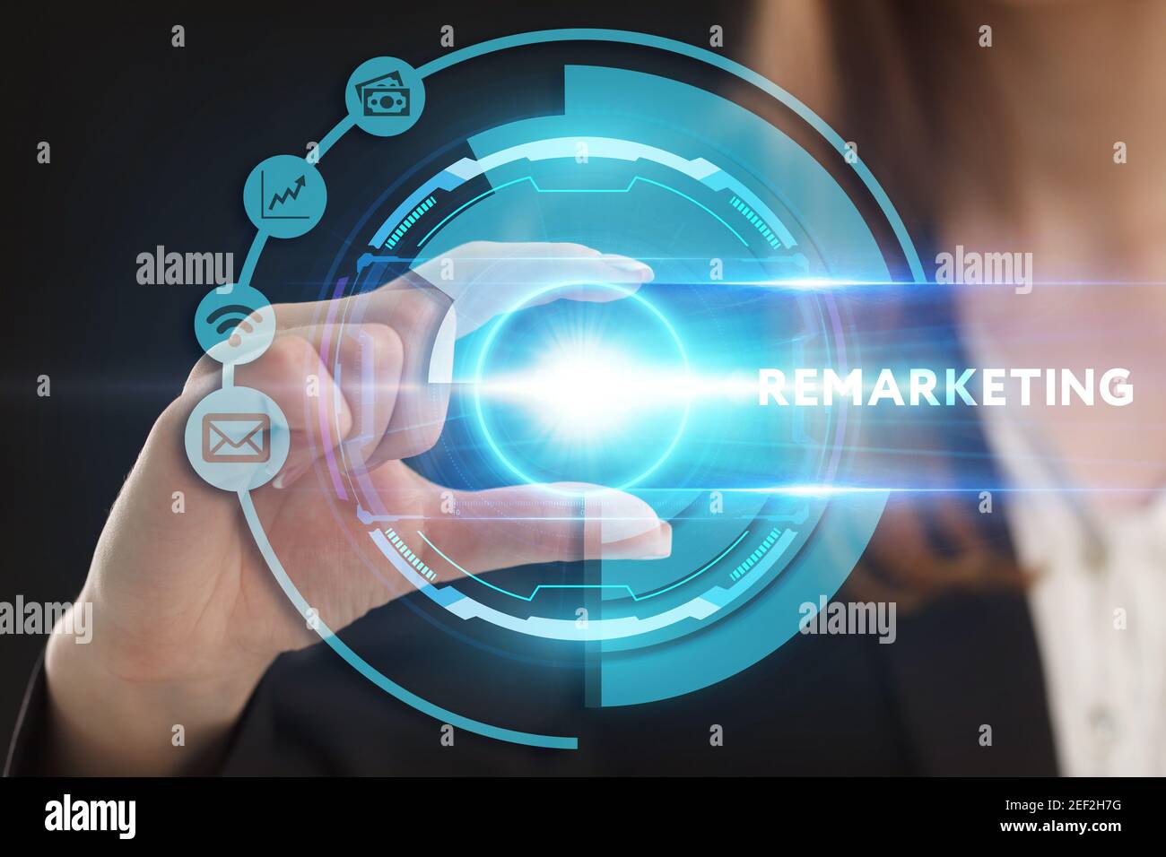 Concept commercial, technologique, Internet et réseau. Jeune homme d'affaires travaillant sur un ...