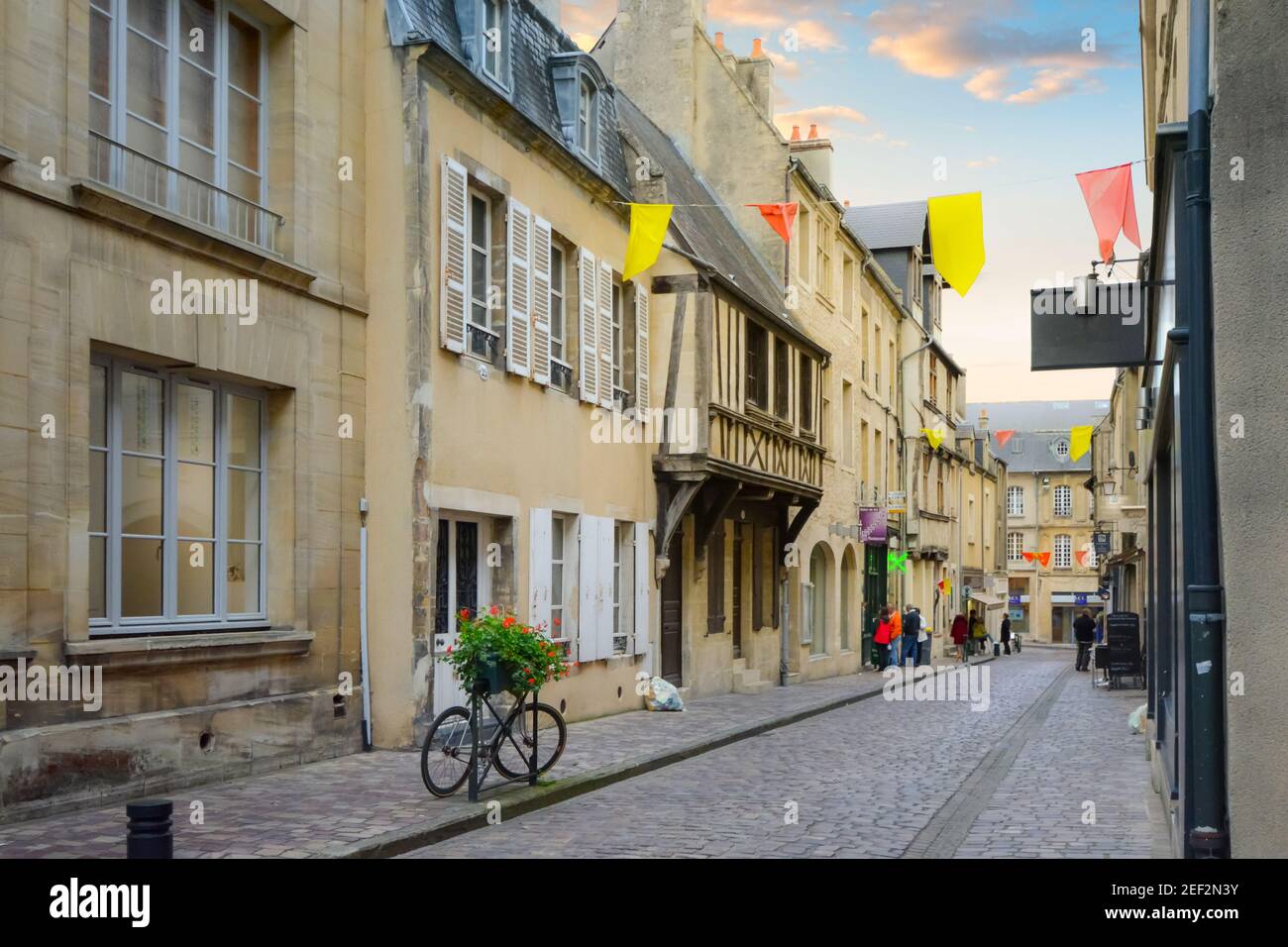 Bayeux pittoresque Banque de photographies et d’images à haute ...