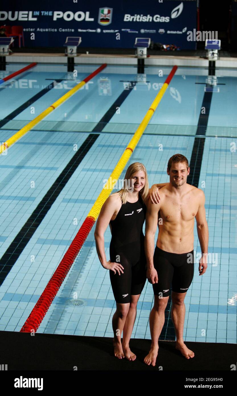 Nouveau Maillot De Bain Speedo Banque d'image et photos - Alamy
