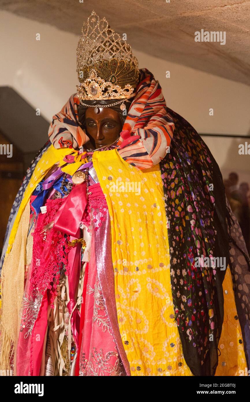 Sainte sara Banque de photographies et d’images à haute résolution - Alamy