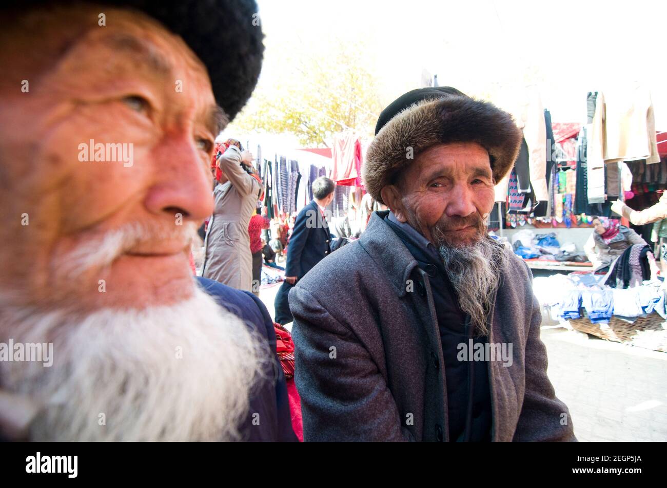 Uyghurs xinjiang Banque de photographies et d’images à haute résolution ...
