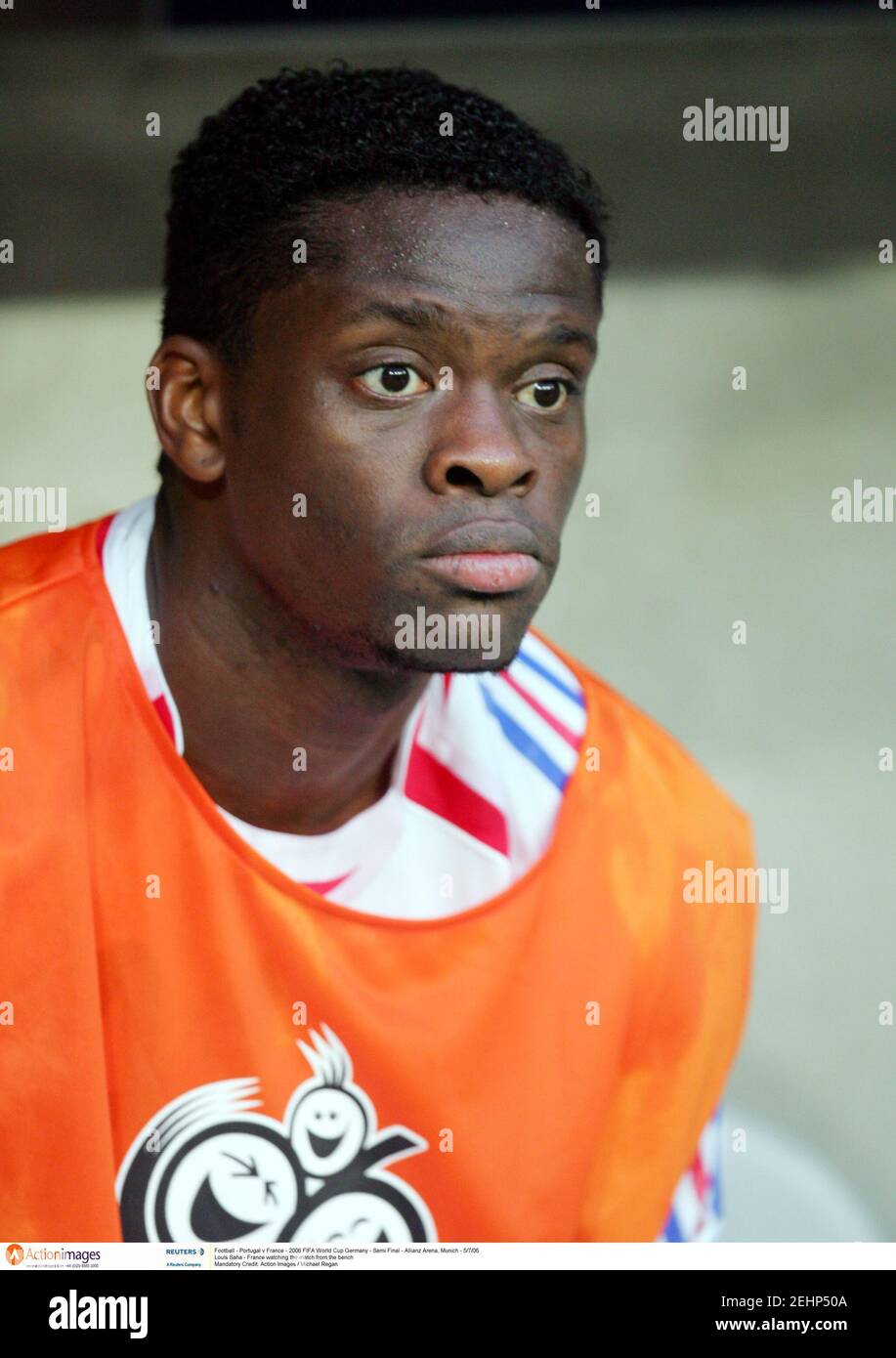 Louis saha france fifa world cup Banque de photographies et d’images à ...