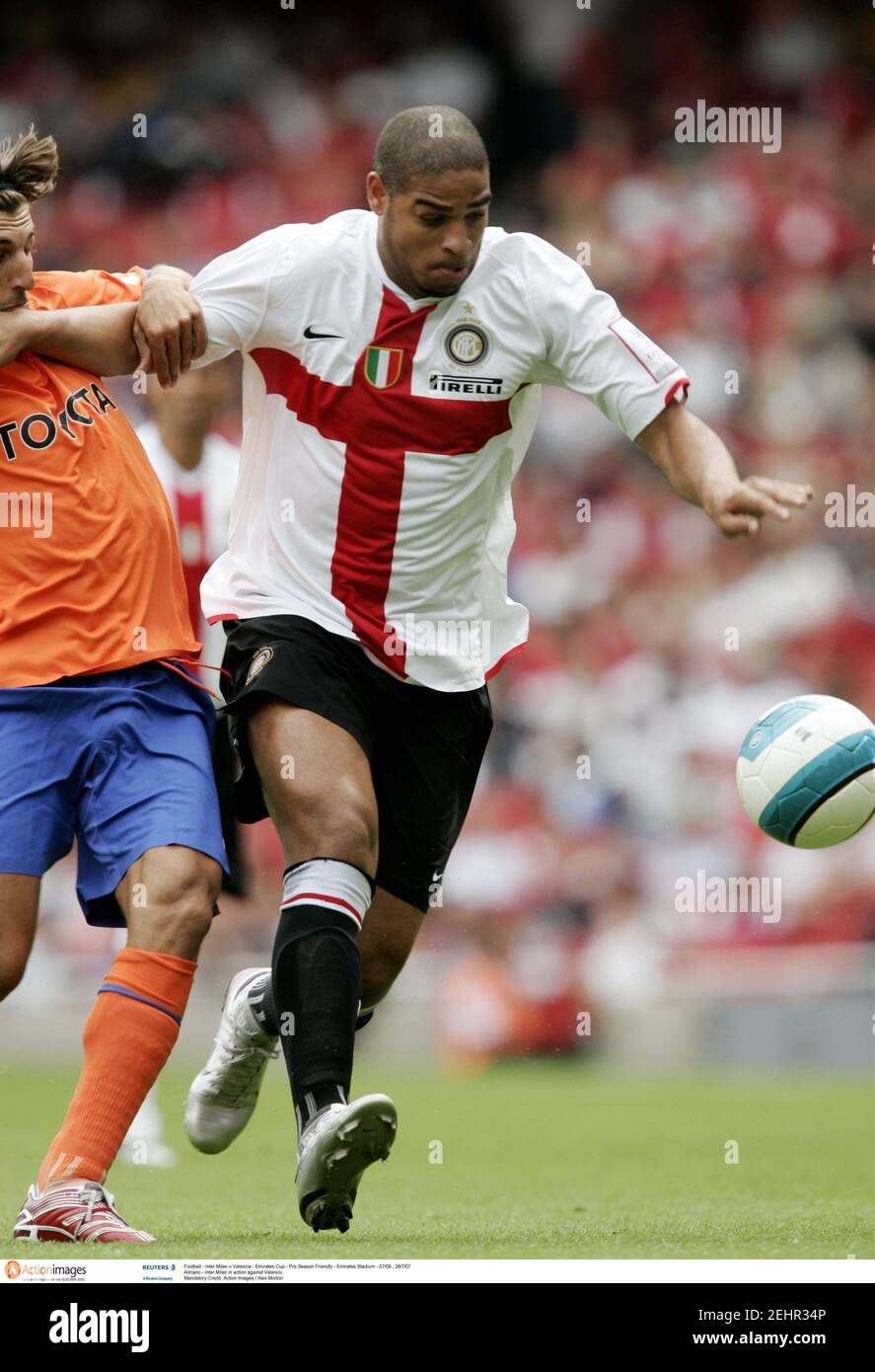Valence v inter milan adriano Banque de photographies et d’images à haute résolution - Alamy