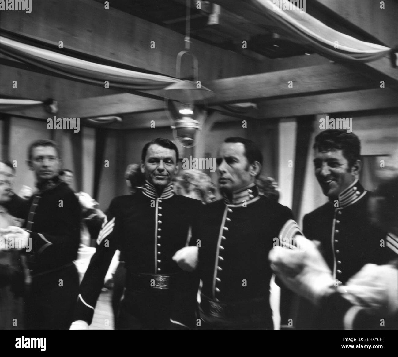 FRANK SINATRA JOEY BISHOP et DEAN MARTIN sur un ensemble franc Pendant ...