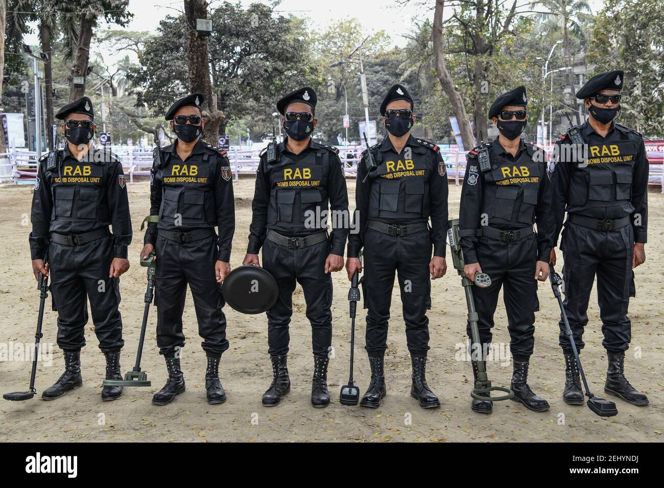 Bangladesh rab Banque de photographies et d’images à haute résolution ...