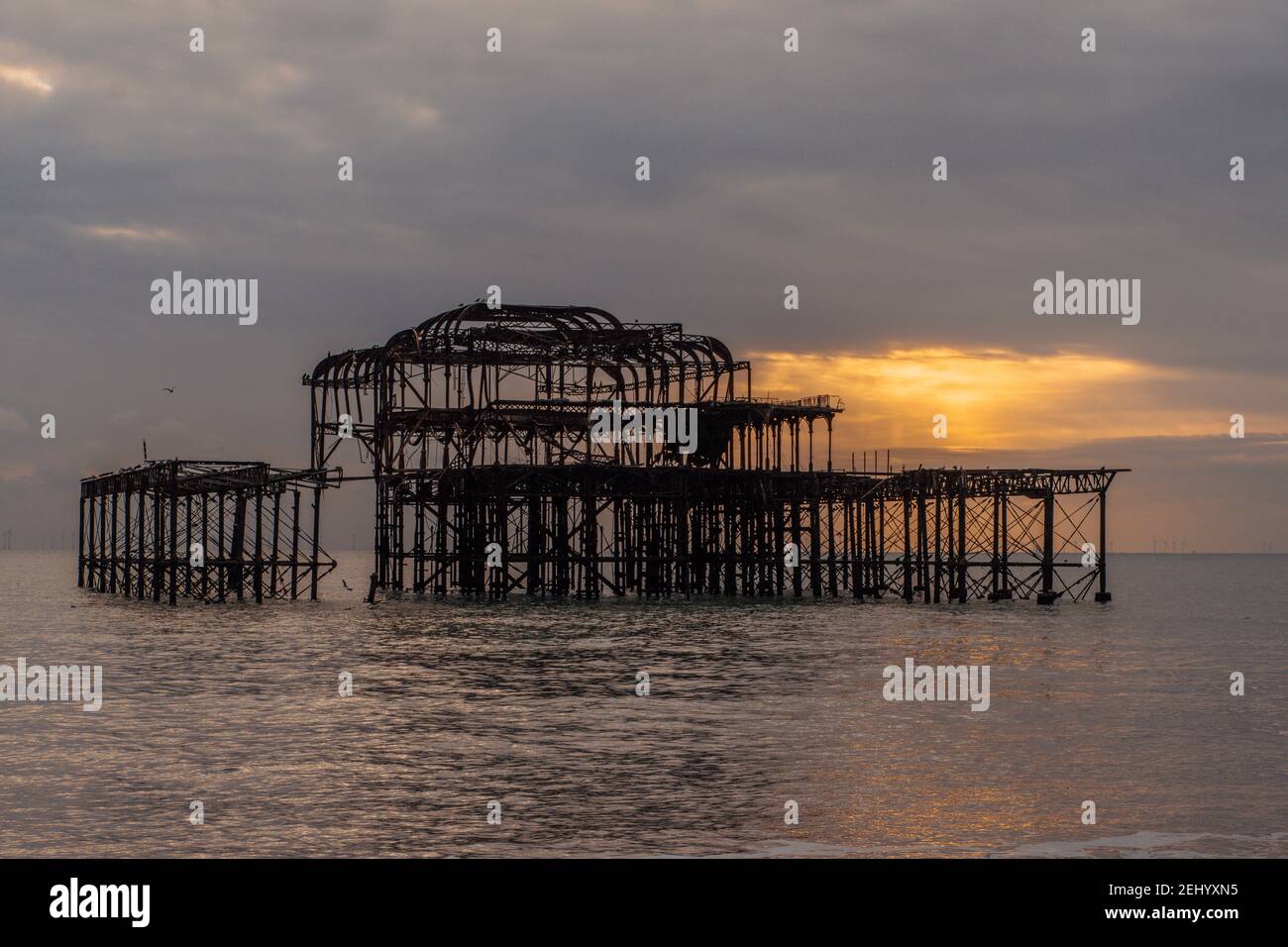 Old brighton pier Banque de photographies et d’images à haute ...