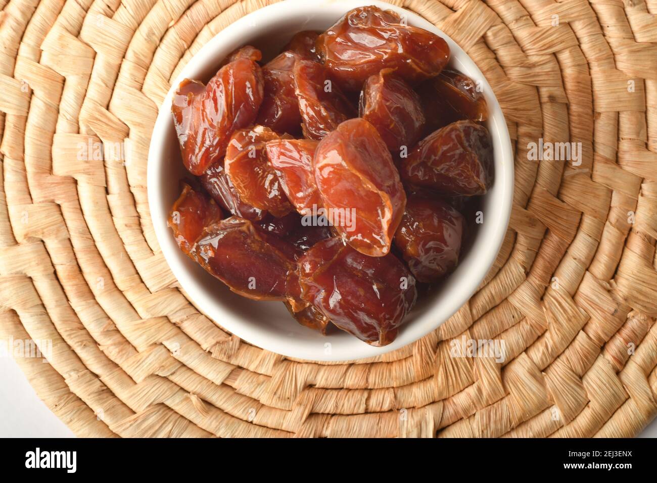 Le palmier date ou date, est une espèce de plante en fleur de la ...