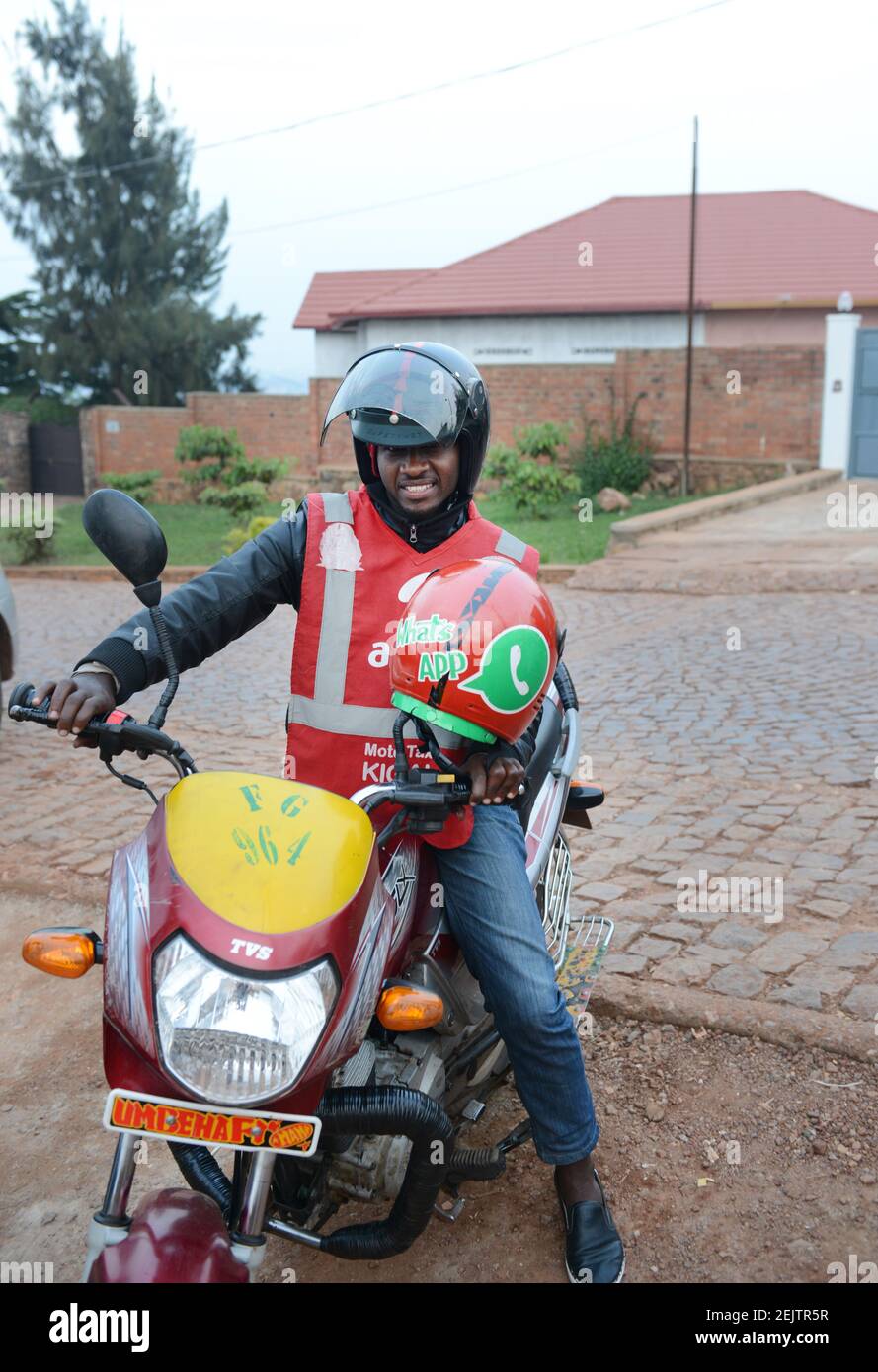 Mototaxi afrique Banque de photographies et d’images à haute résolution ...