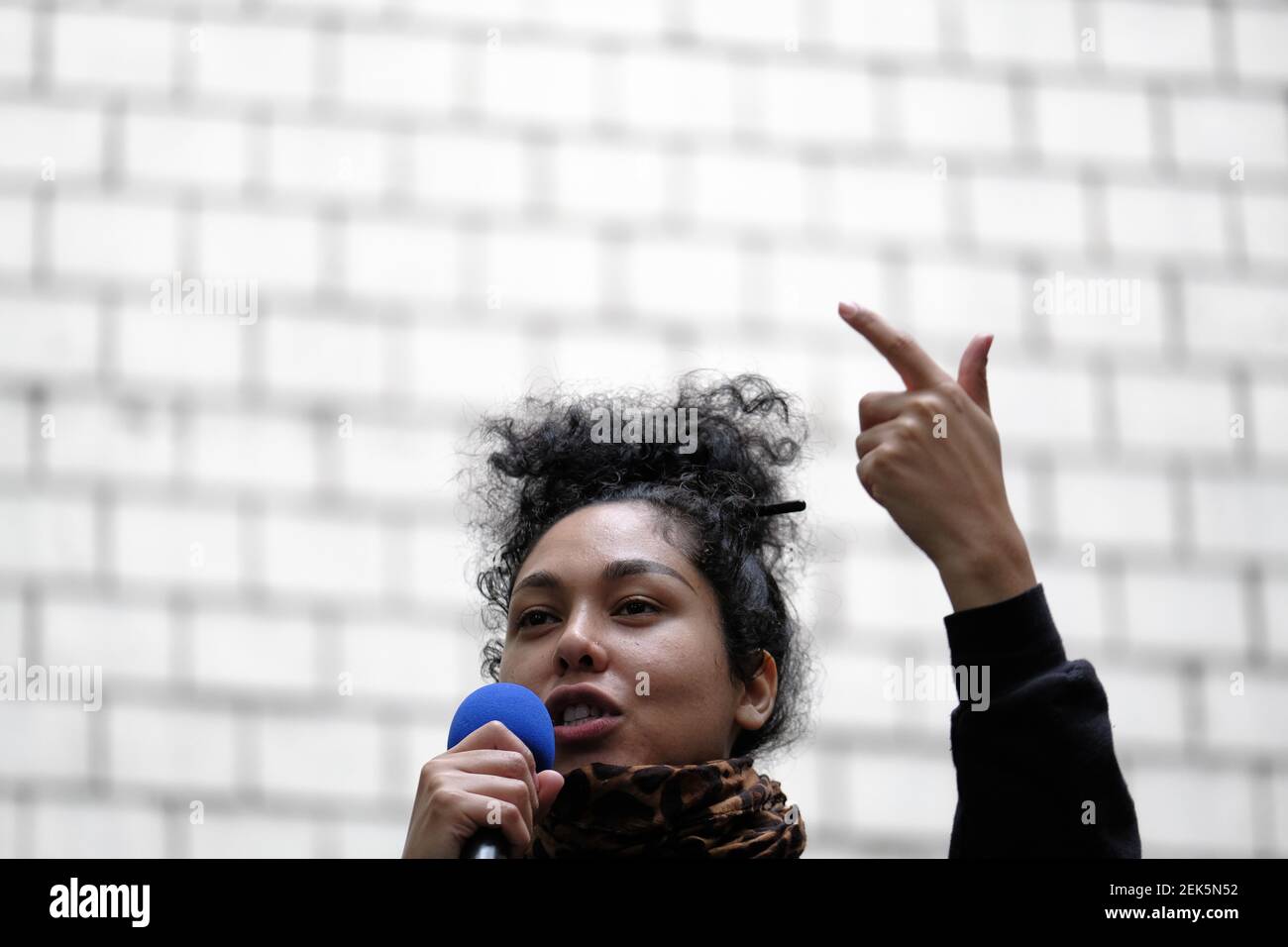 Alyssa paria of Don't Shoot Portland donne une leçon d'histoire aux ...