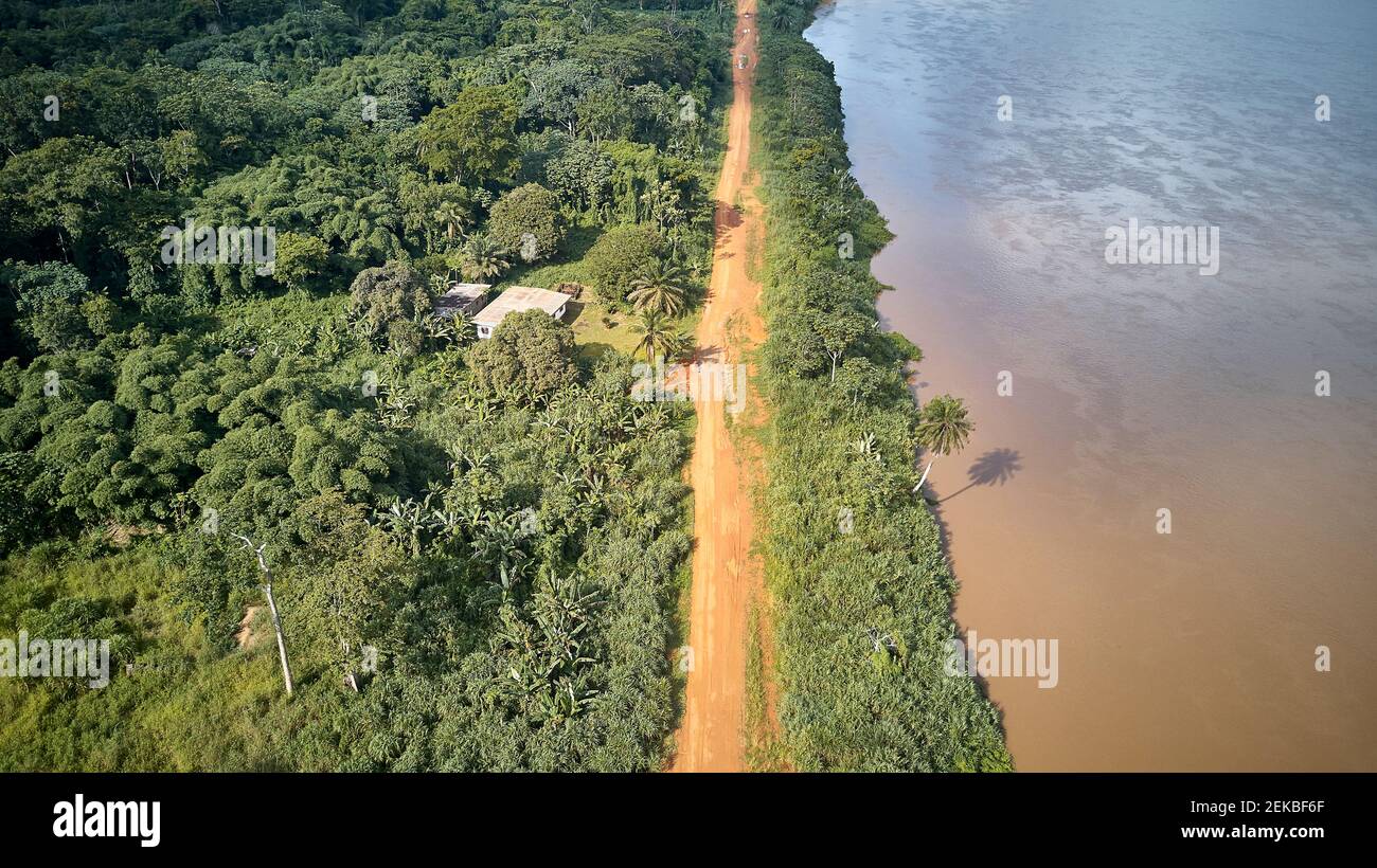 Cameroun, vue aérienne du fleuve Sanaga en paysage Photo Stock - Alamy